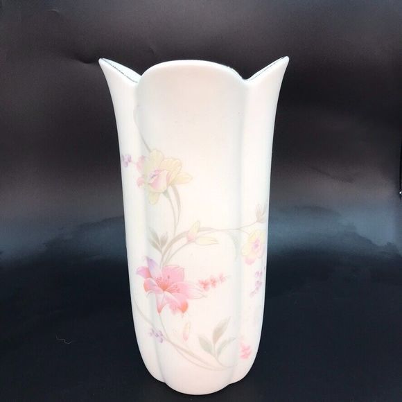 Unbranded | Accents | Fine China Porcelain Floral Tulip Shape Vase Gold ...